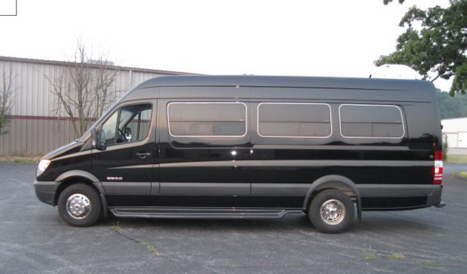 16 Passenger Mercedes Benz Sprinter – CityLink NYC