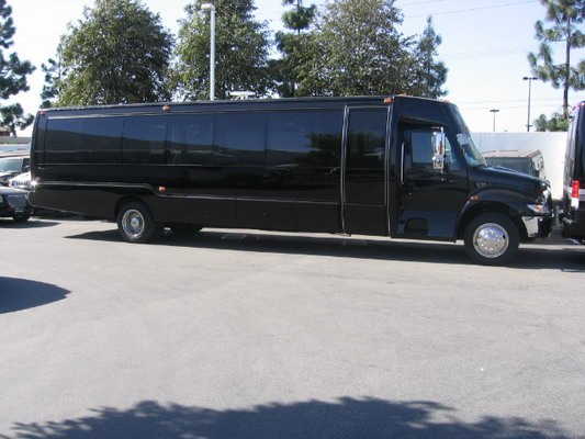 36 Passenger Mini Coach – CityLink NYC